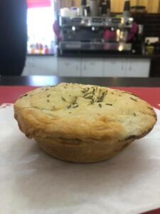 Gislers Roadside Pie Cafe - Burbank QLD - Pyney's Pie Reviews