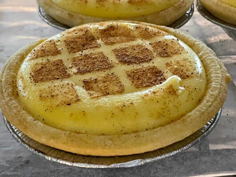 The Main Beach Bakery - Main Beach, Gold Coast - Pyney's Pie Reviews