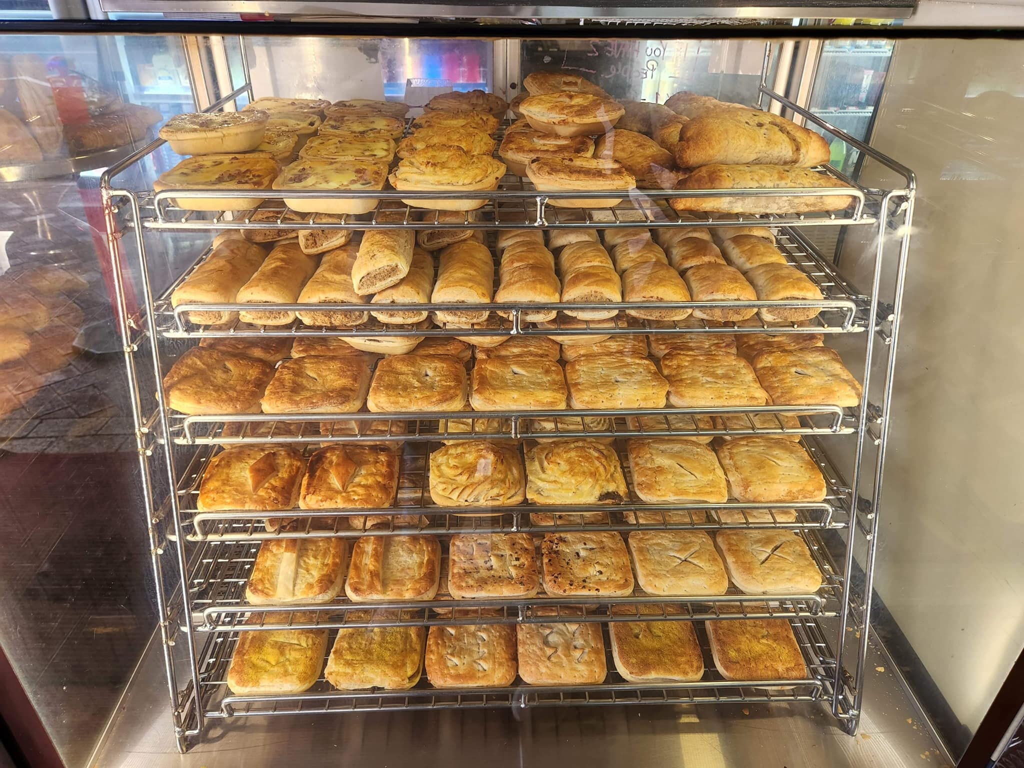Ravenshoe Highland Bakery - Ravenshoe QLD - Pyney's Pie Reviews