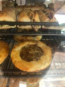Gislers Roadside Pie Cafe - Burbank QLD - Pyney's Pie Reviews