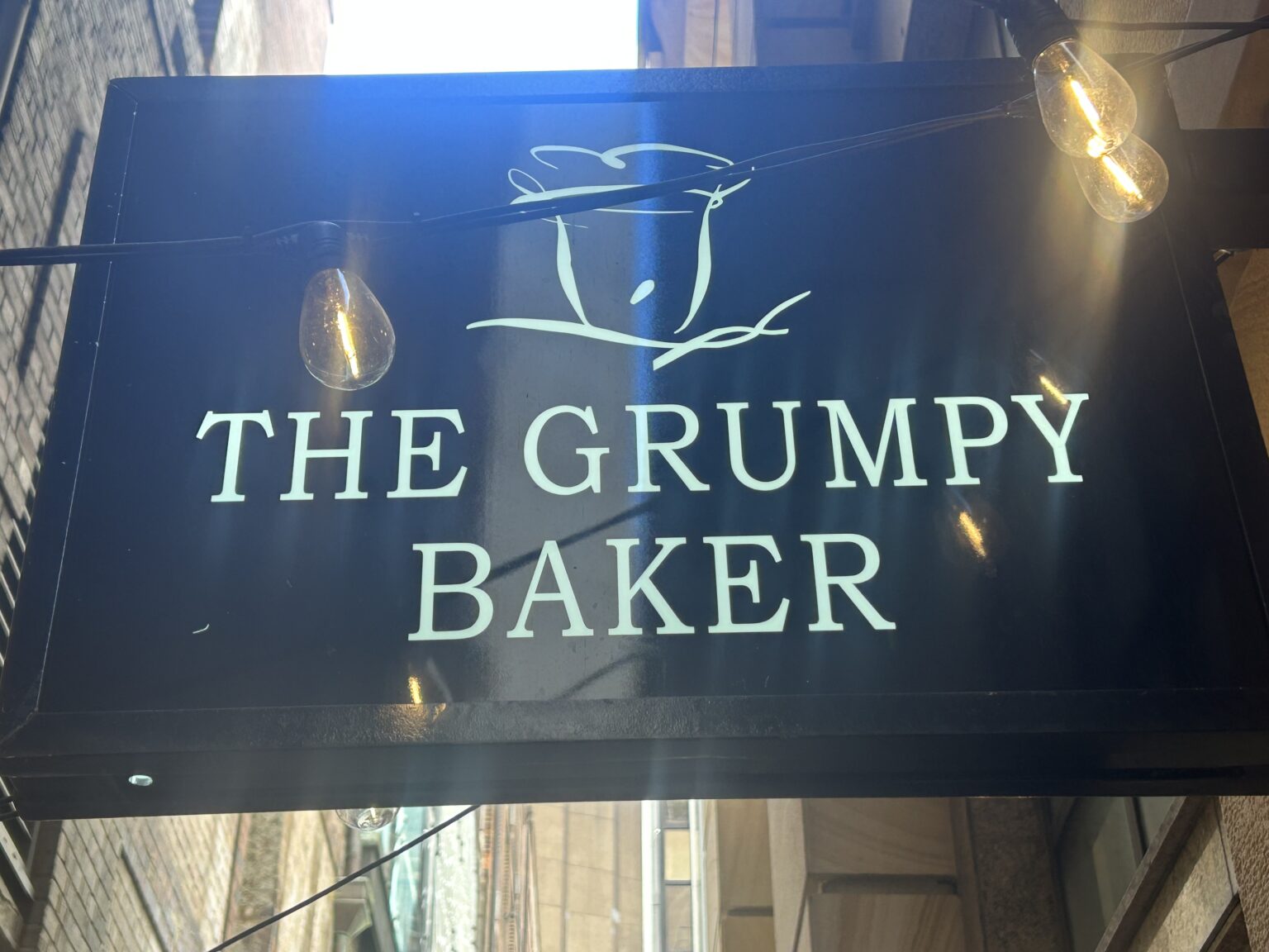 The Grumpy Baker - Pyney's Pie Reviews