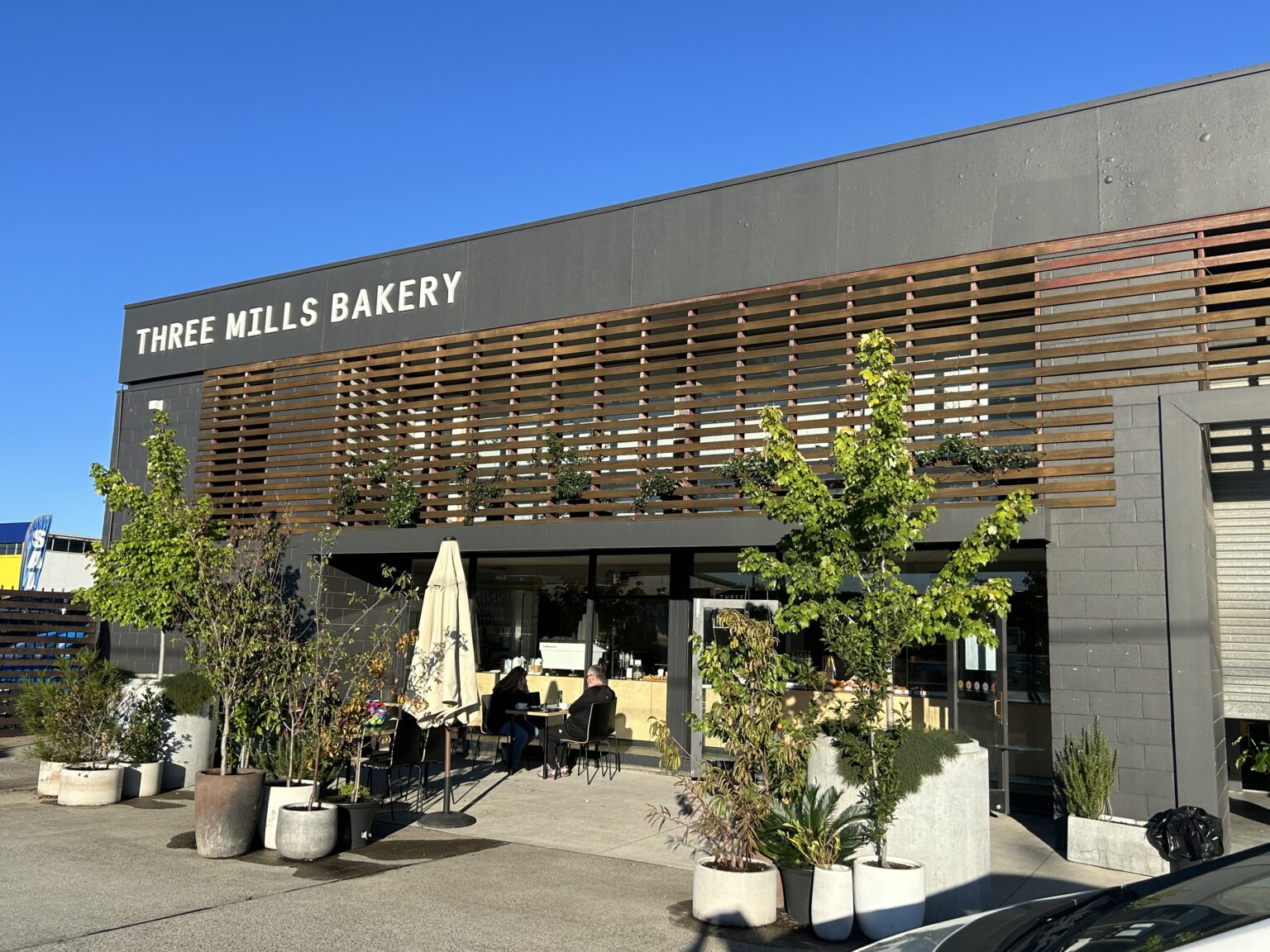 Three Mills Bakery - Pyney's Pie Reviews