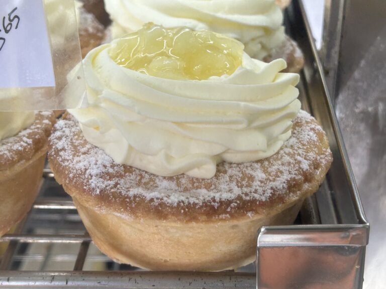 Dobinson’s Bakery - Pyney's Pie Reviews