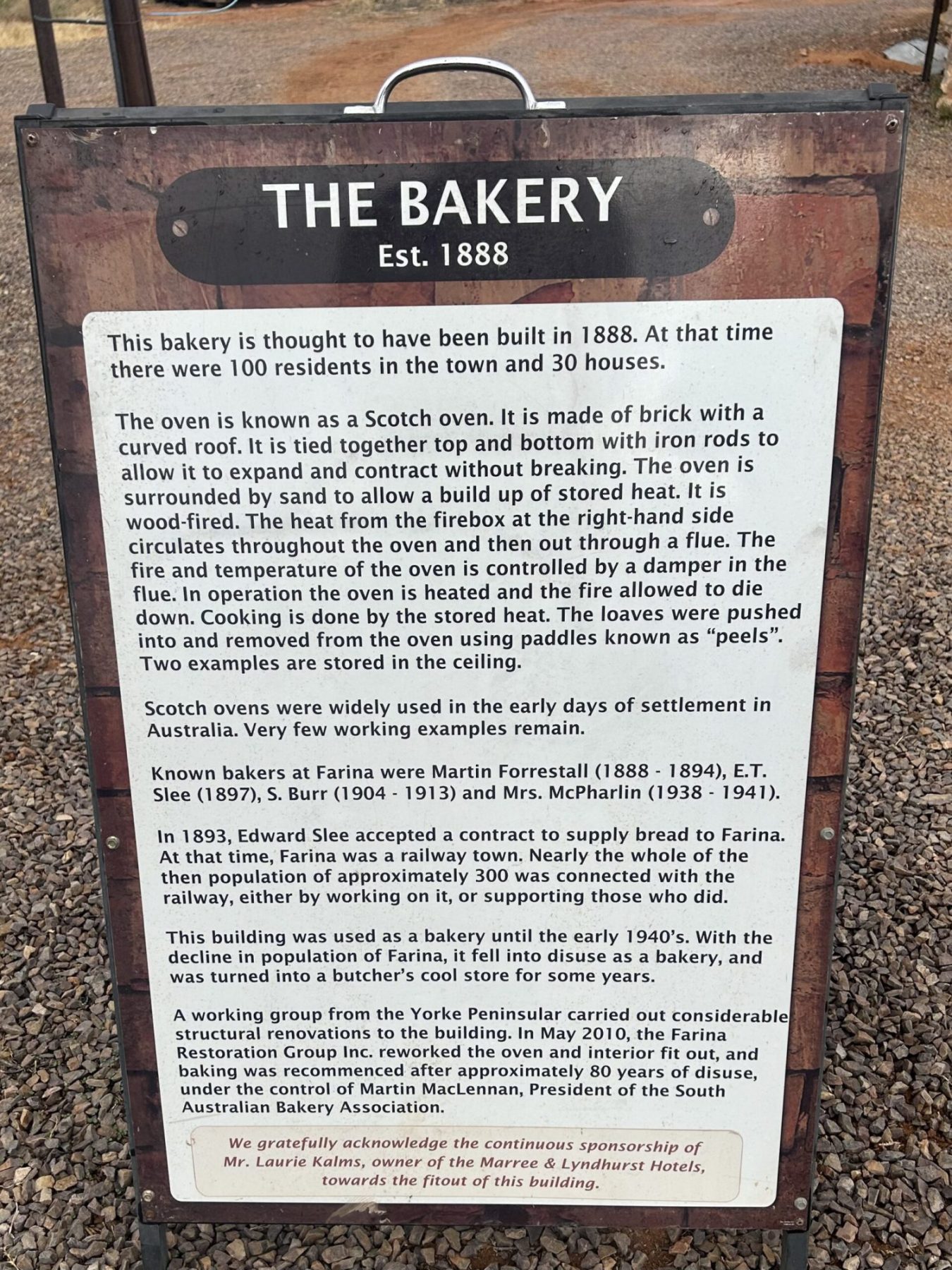 Farina Underground Bakery - Pyney's Pie Reviews