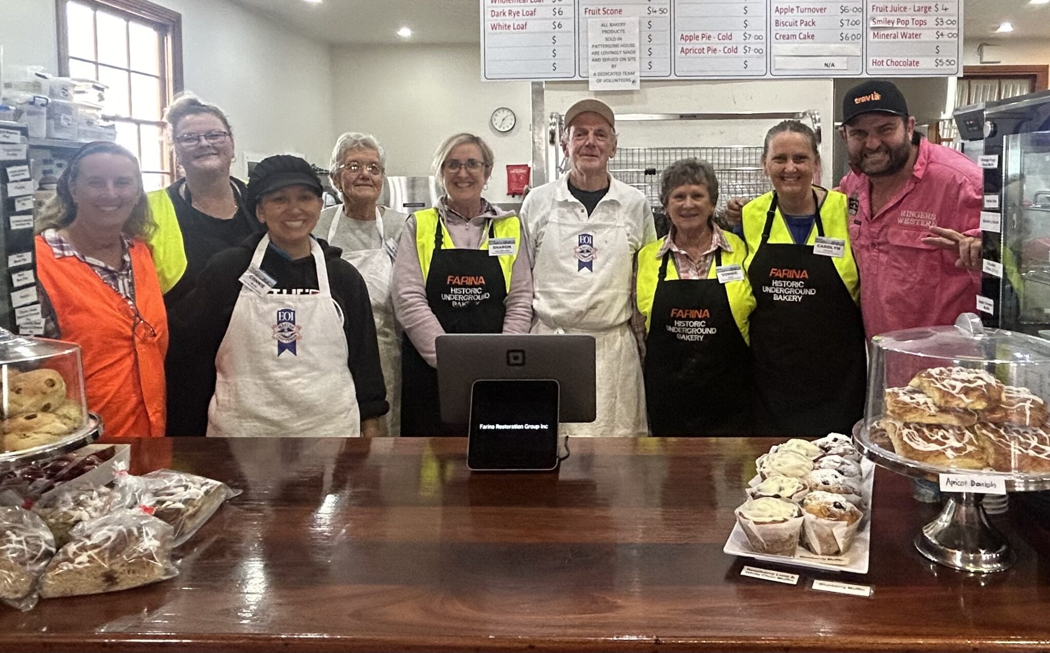 Farina Underground Bakery - Pyney's Pie Reviews