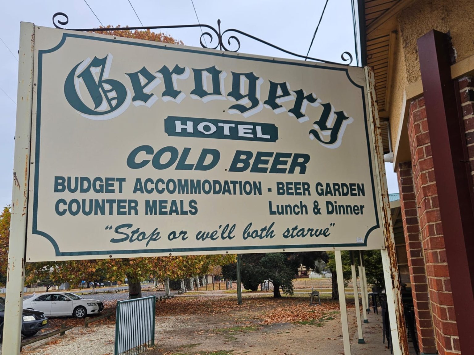 Gerogery Hotel & Cafe @ The G-Rodge - Pyney's Pie Reviews