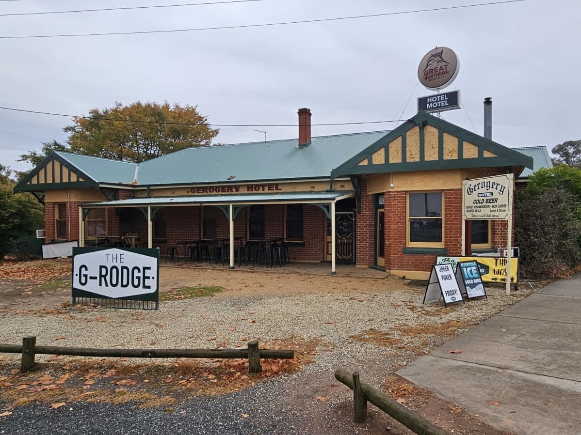 Gerogery Hotel & Cafe @ The G-Rodge - Pyney's Pie Reviews