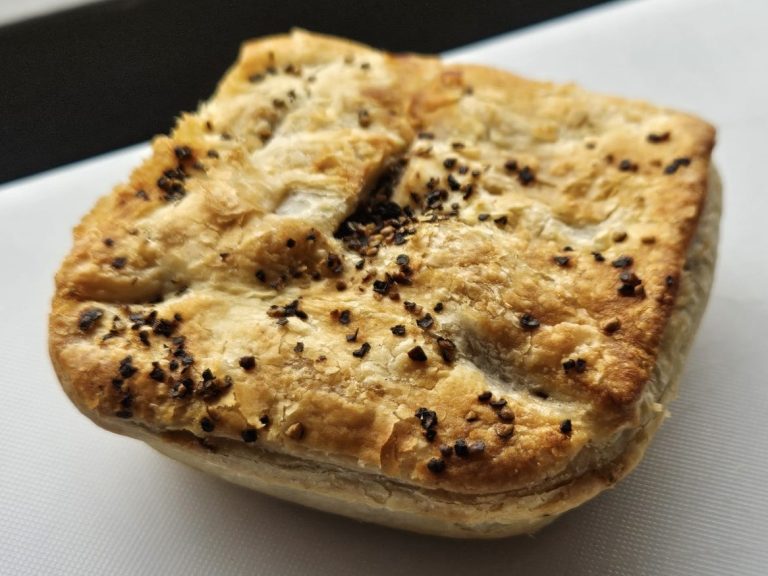 Gerogery Hotel & Cafe @ The G-Rodge - Pyney's Pie Reviews
