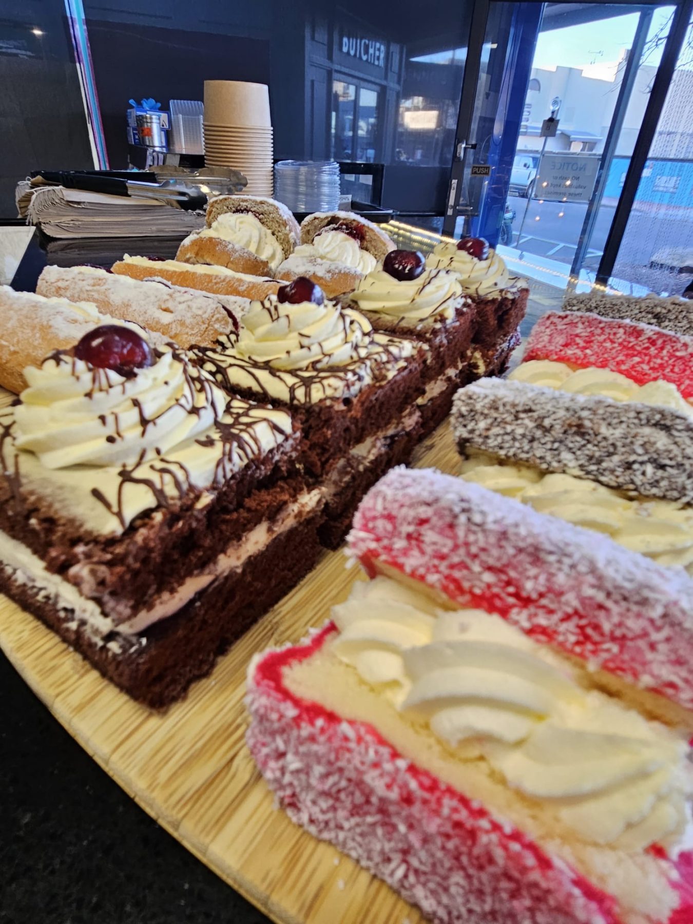 Routleys Bakery - Pyney's Pie Reviews